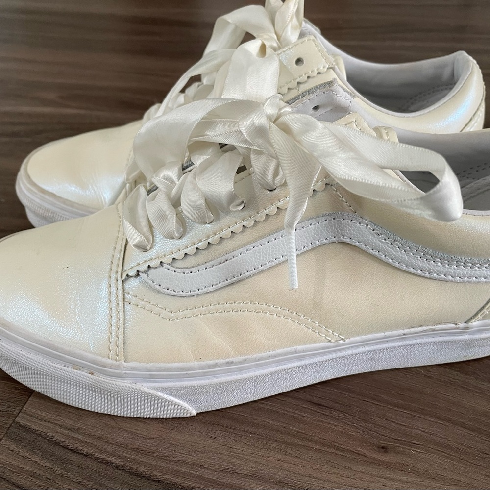 Vans Ivory Pearl Low Top Skateboard Sneakers Shoes - Gem